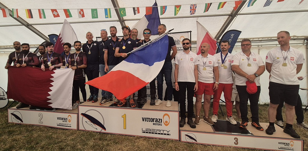 French team fly high at the 1st FAI World Paramotor Endurance ...